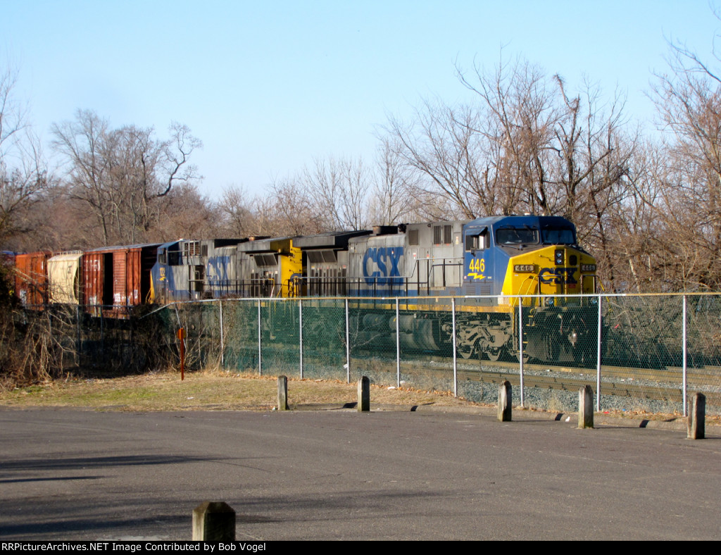 CSX 446 and 122